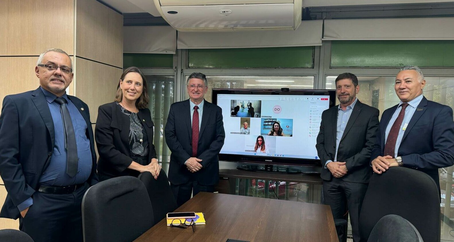 ANEC participa de reunião no MEC sobre marco regulatório da EAD e calendário regulatório de 2025 ...